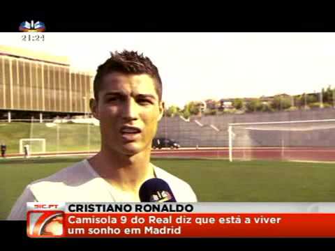 Cristiano Ronaldo Singing ;) - YouTube