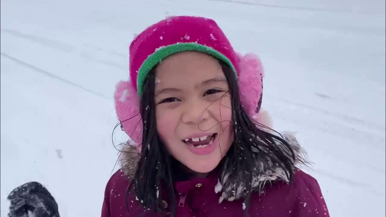 Sunday Snow-day || Playing in the snow - YouTube