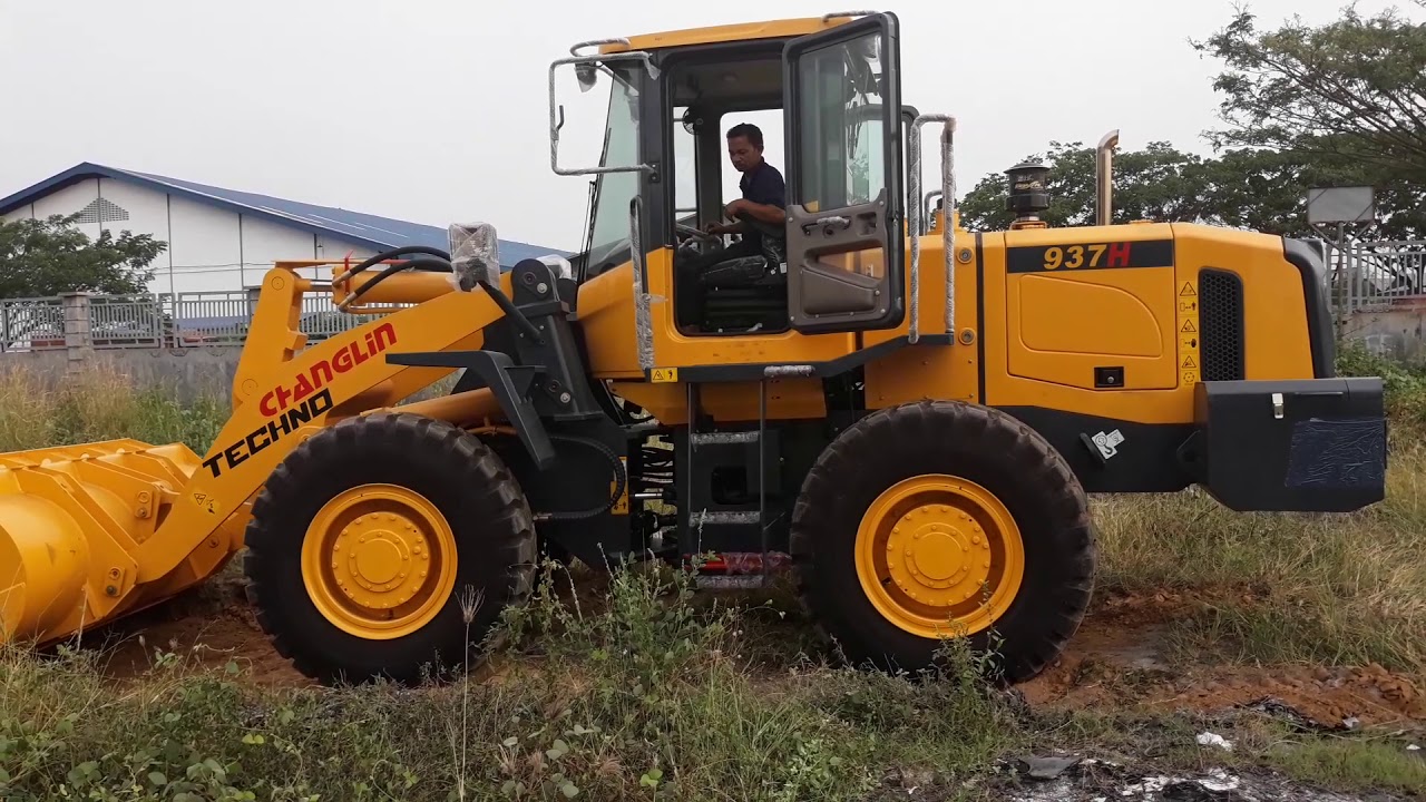 Wheel loader Changlin 937 - YouTube