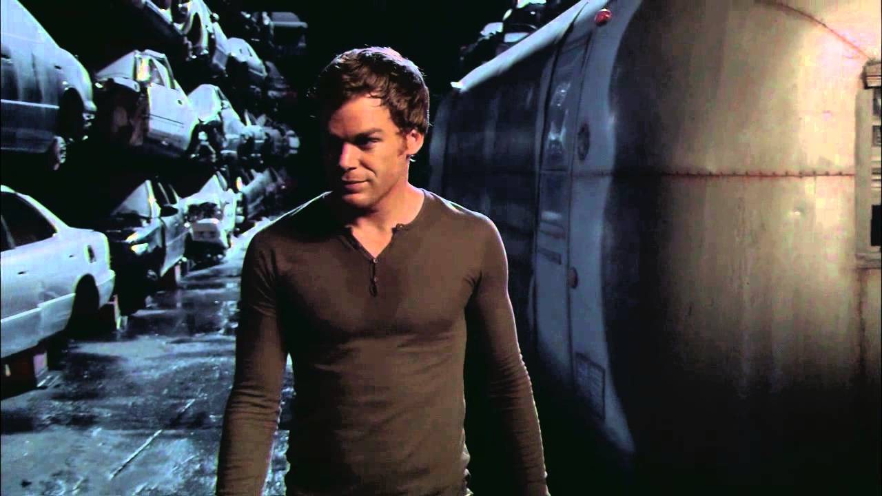 Dexter's confused by cars | Dexter on NUVOtv - YouTube