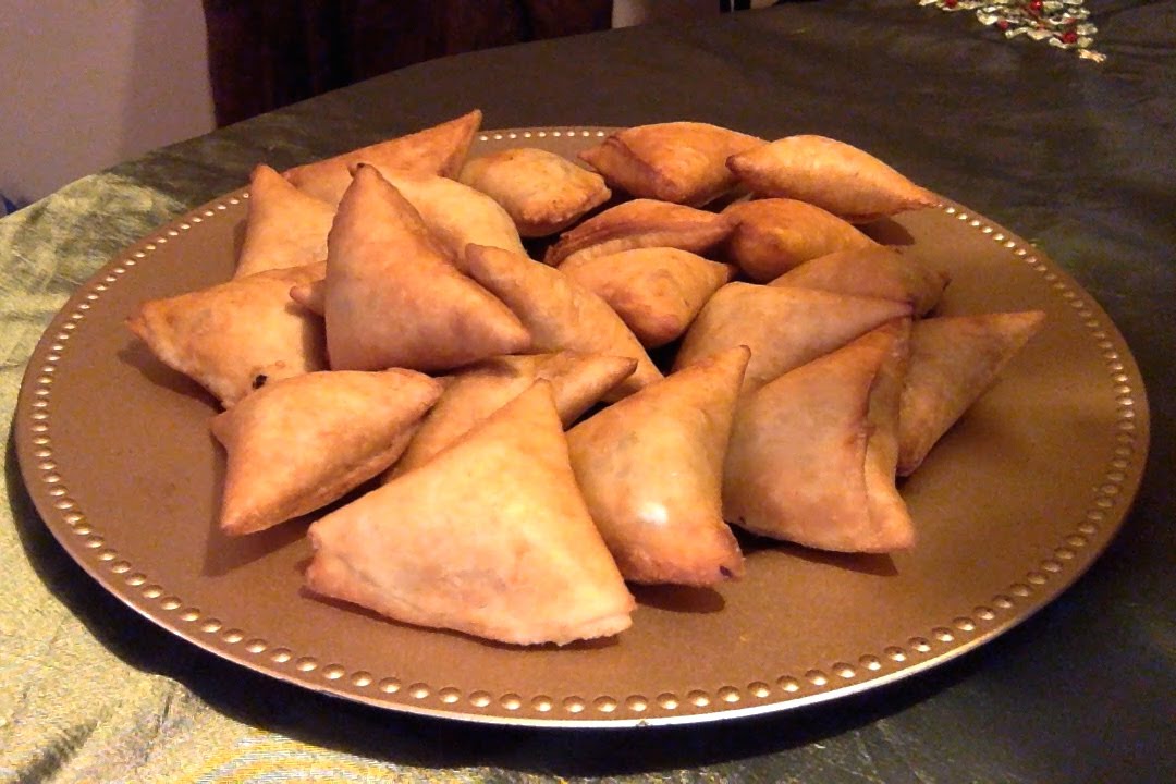 SUPER Simple and Delicious VEGAN samosas...quick recipe! - YouTube