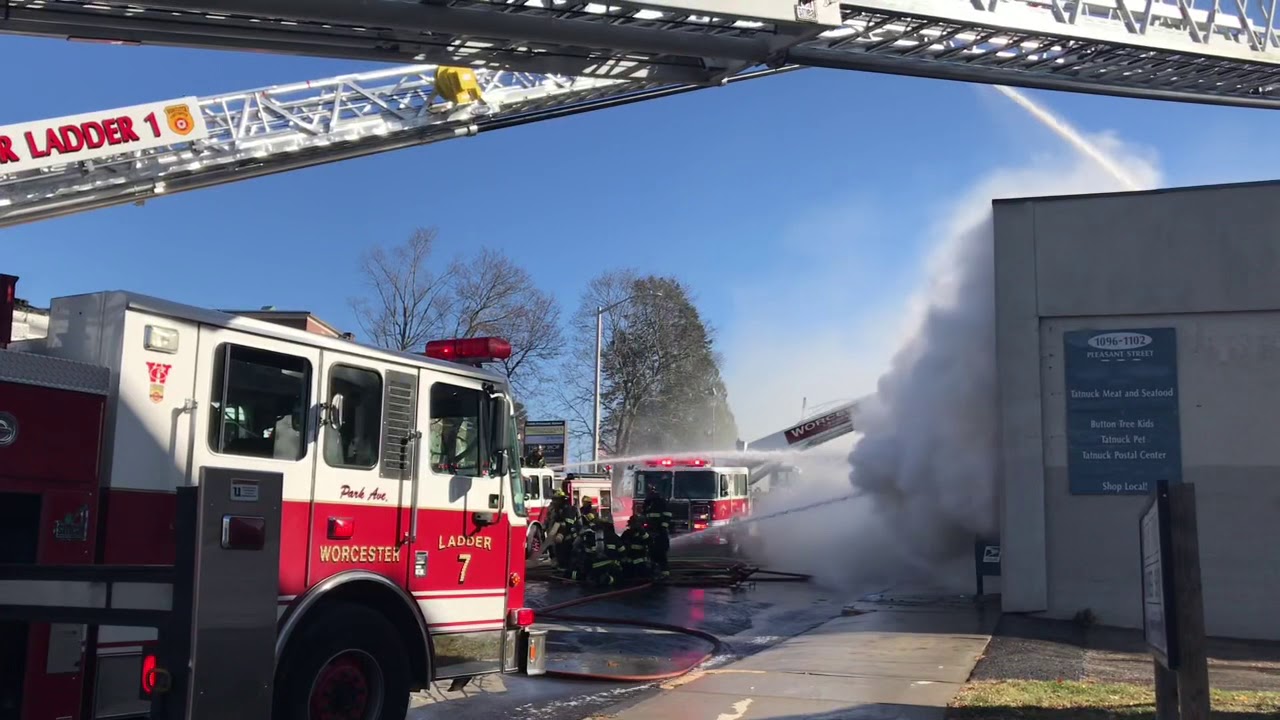 Tatnuck Square Fire - YouTube