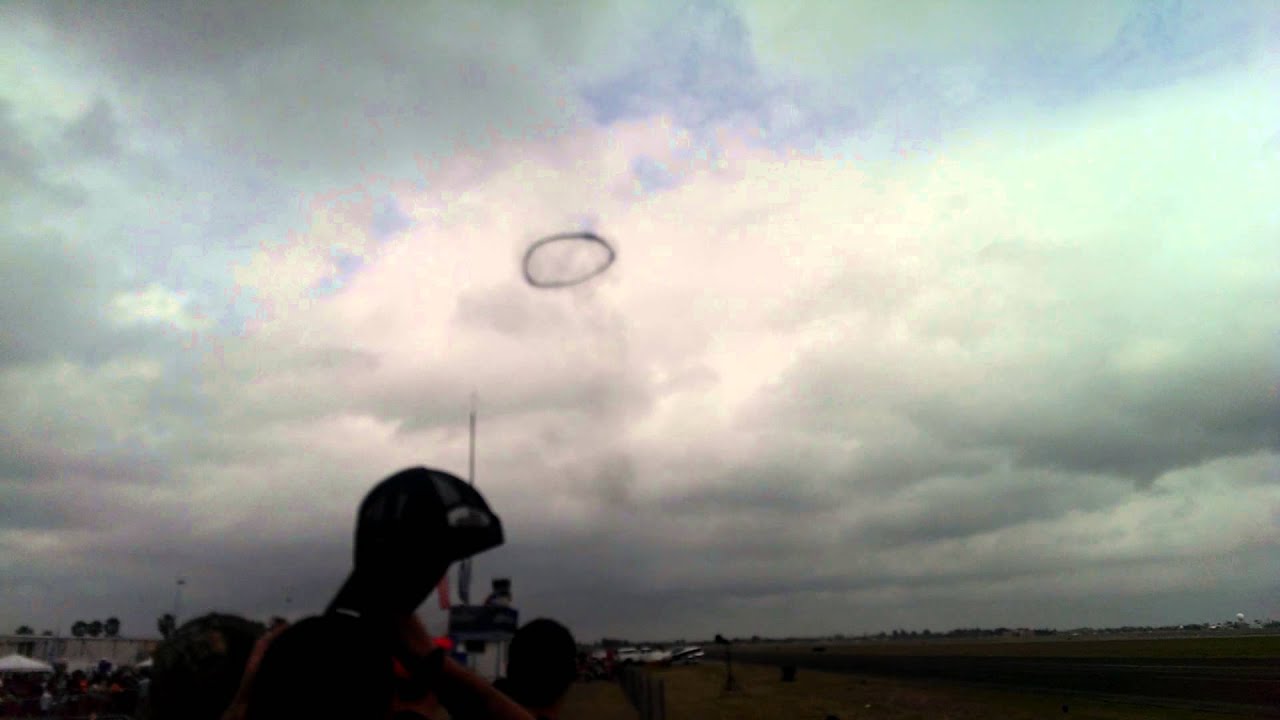 Black ring in the sky - YouTube