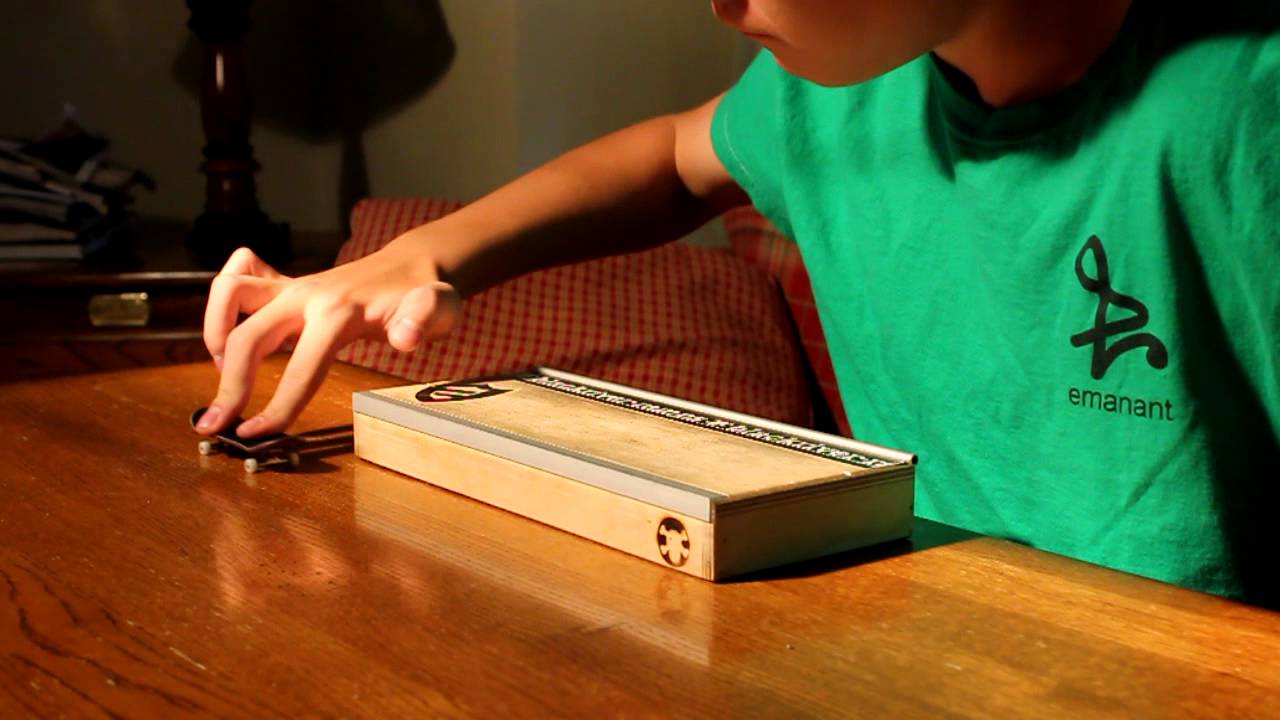 PETER BARTUS HAS SMALL WEEN - YouTube