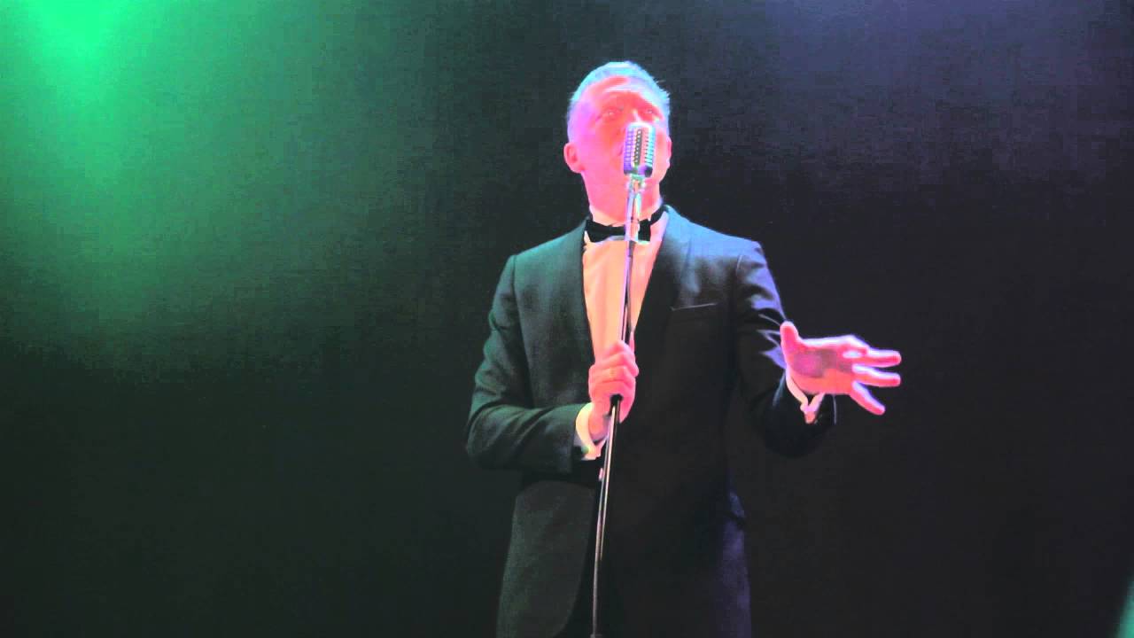 Benny Blue - Wonderwall - YouTube