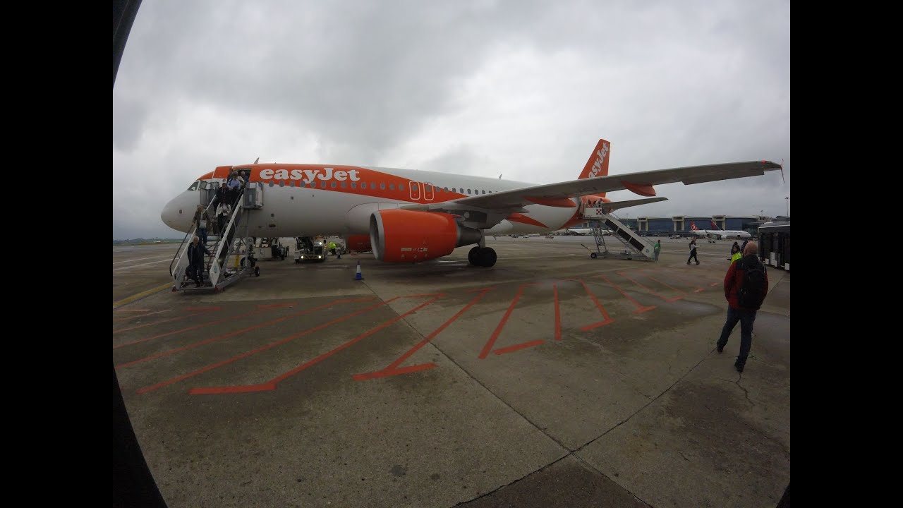 Flight Review: easyJet EZ6441 (LGW-MXP) + No.1 Lounge - YouTube
