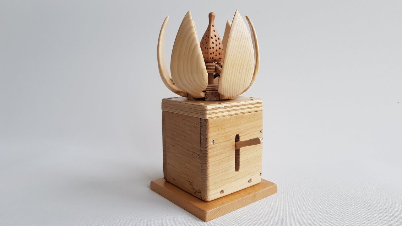 Wooden Blooming Flower Lamp DIY plans - Opening flower mechanism - YouTube