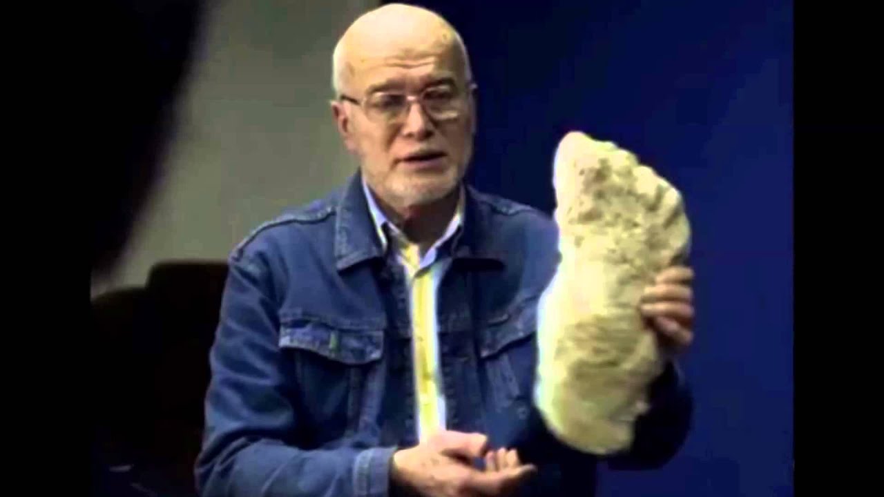 Menk - The Russian Yeti - YouTube