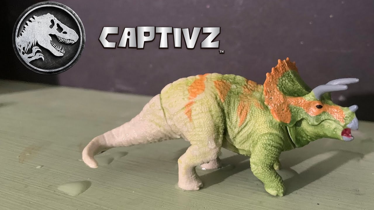 Captivz Jurassic World Color-Changing Dinosaurs - YouTube
