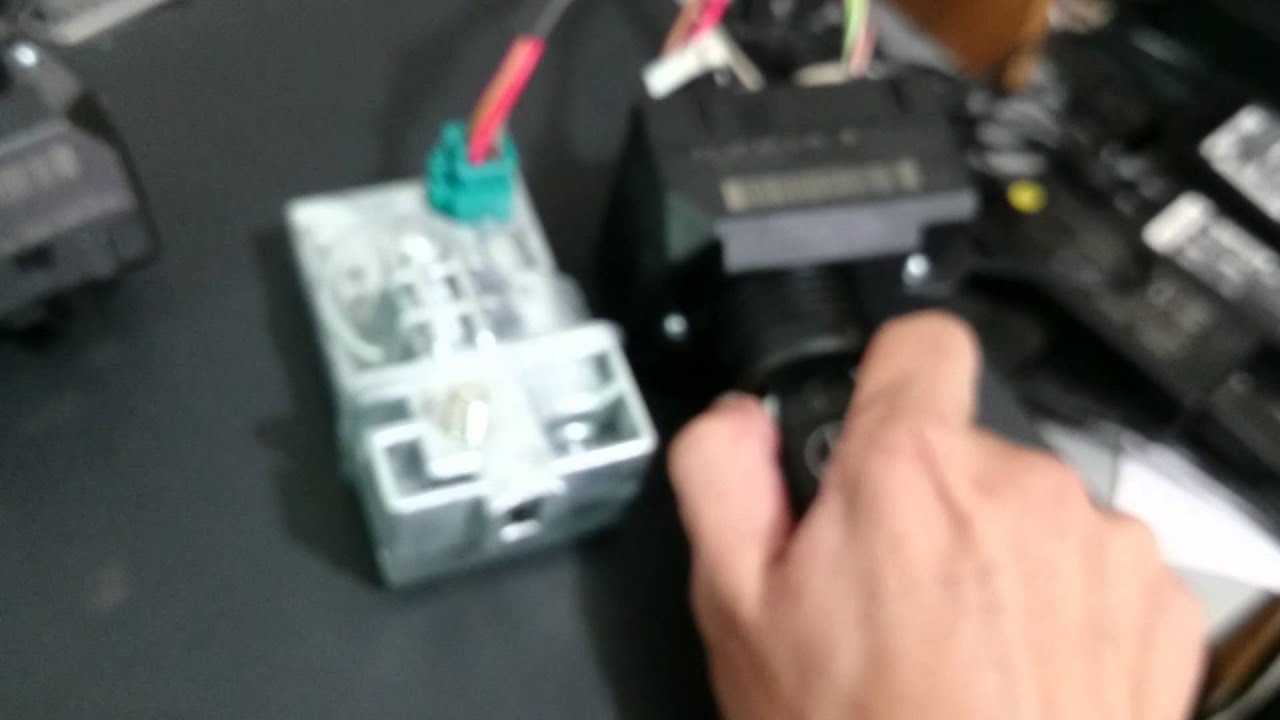 TACT W204 Mercedes Benz C280 Key programming test on Desk part 2 - YouTube