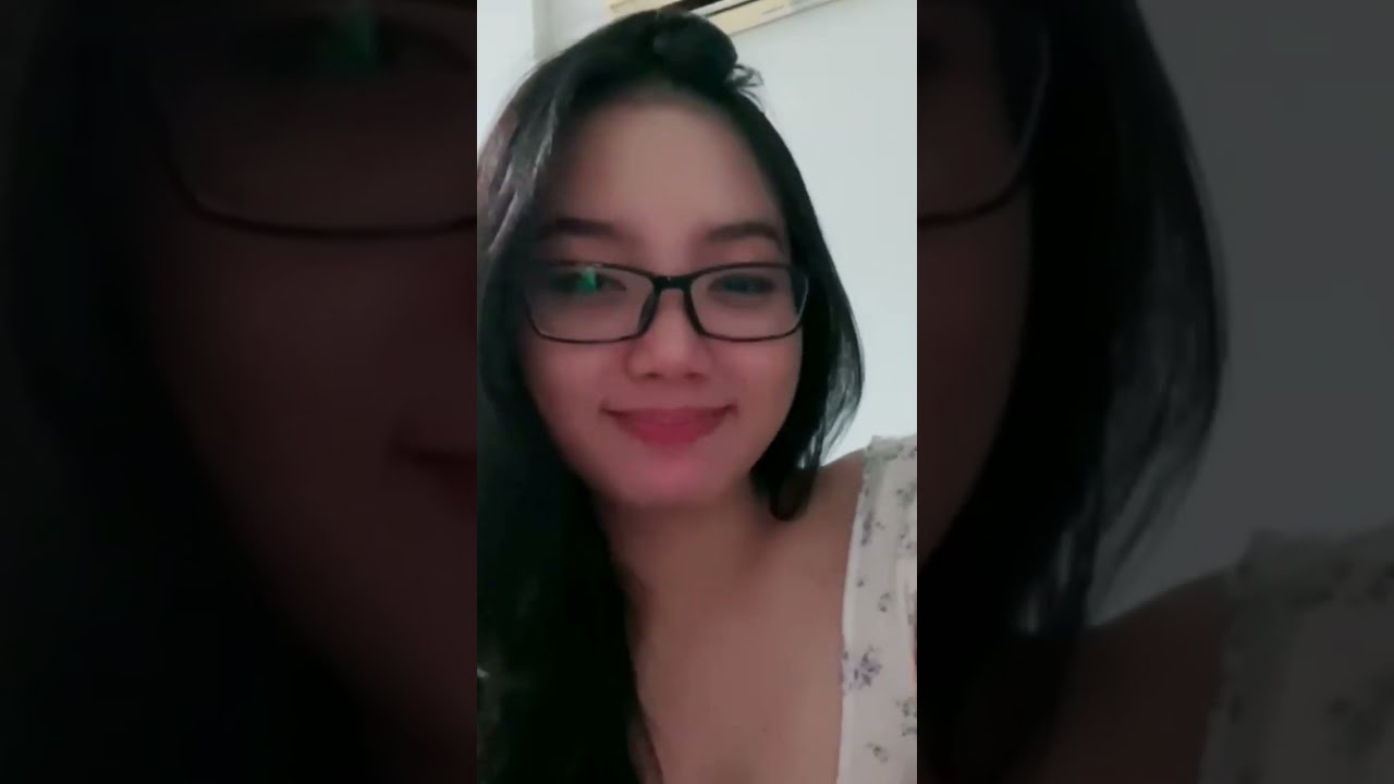 Mango Live Lea Julia Malaikat Selalu Datang Dan Pergi - YouTube