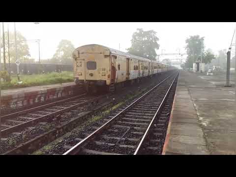 #trainvideo Back to Back Train Arrive and Departure.. - YouTube