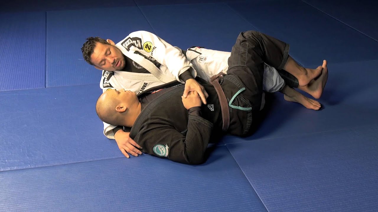 TruJitsu "Baiting" and Escaping Half Guard - YouTube