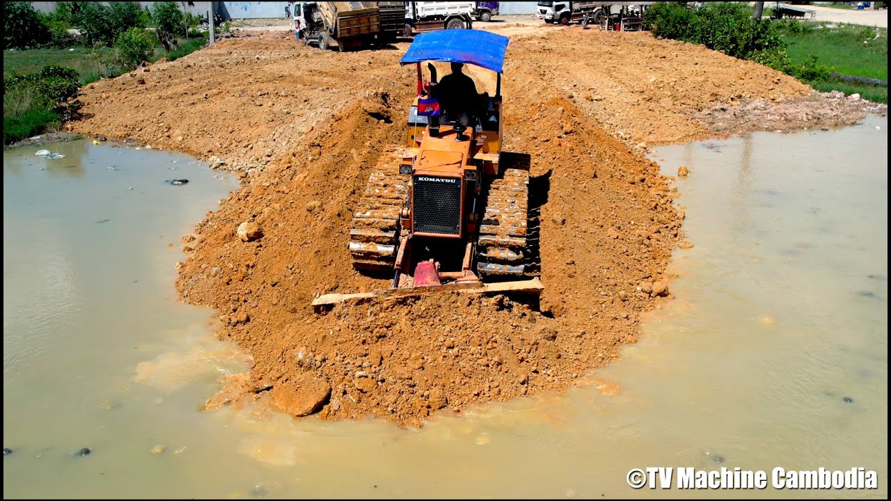 New Update Project Backfilling Land By Komatsu Bulldozer D31P Cutting Slope And Pushing Soil ...