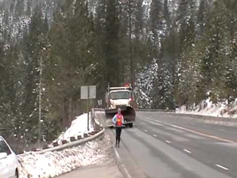 Caltrans snow plow blocking traffic for Ashley - YouTube