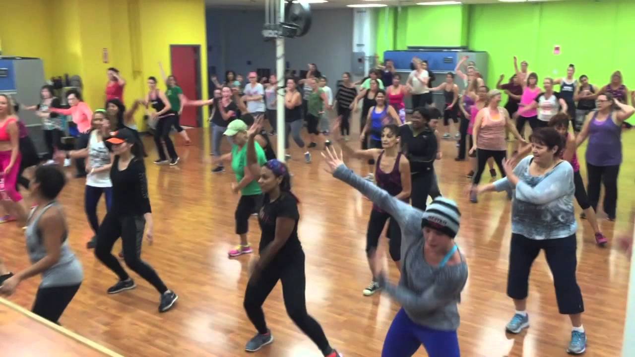 Our Studio's 90 Minute Thanksgiving Morning Zumba Class - YouTube