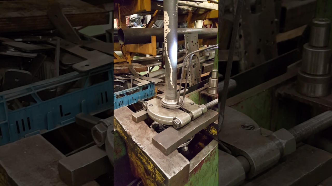 Axle shaft bearing removal induction heat - YouTube