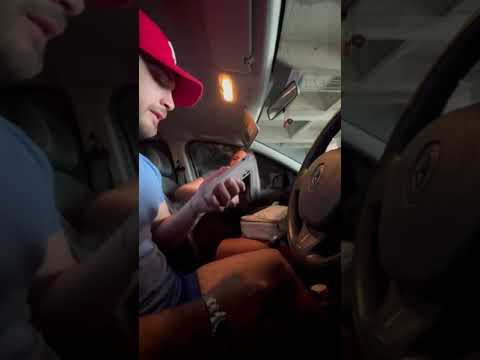 La llamada en el carro 😨