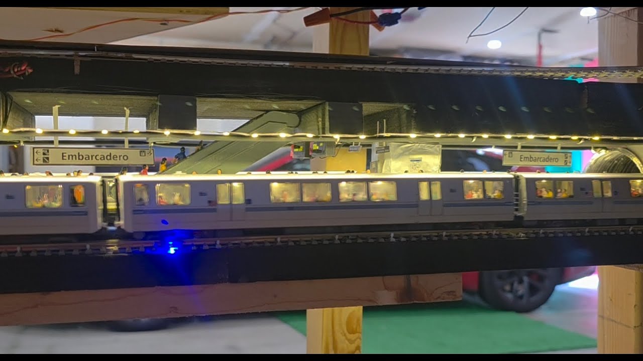 Model BART Train - Arcing - YouTube