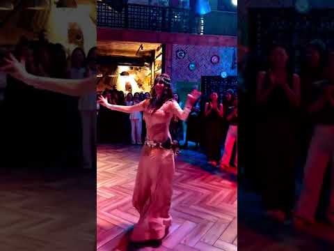 Beautiful Belly Dance... #ArabicDance #BellyDance #ArabCulture #OrientalDance #Dance #DanceFusion