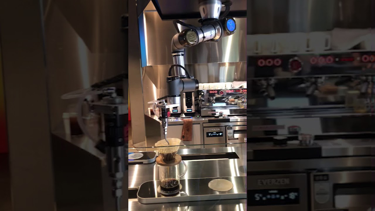 성수동 카페봇(Cafe.bot) I 드립봇(Drip Bot)커피 제조 과정 - YouTube