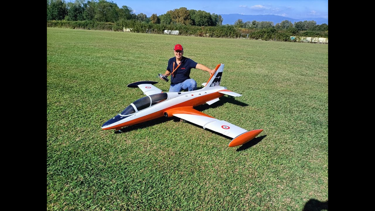 RC MB339 Alessandro Frisoli - Cmodels by Bruno Cavuto - YouTube