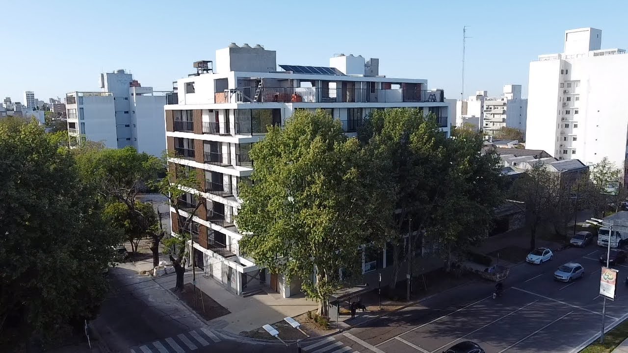 Un edificio multifamiliar con diseño, sustentabilidad y confort urbano ...