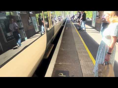 Southern Class 377406 Arrives at Epsom for London Victoria 5/9/26