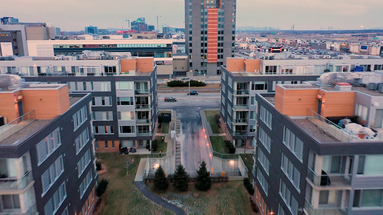 Vidéo Immobilière - Condo Quartier Dix 30 - À vendre par Anna Estephan ...