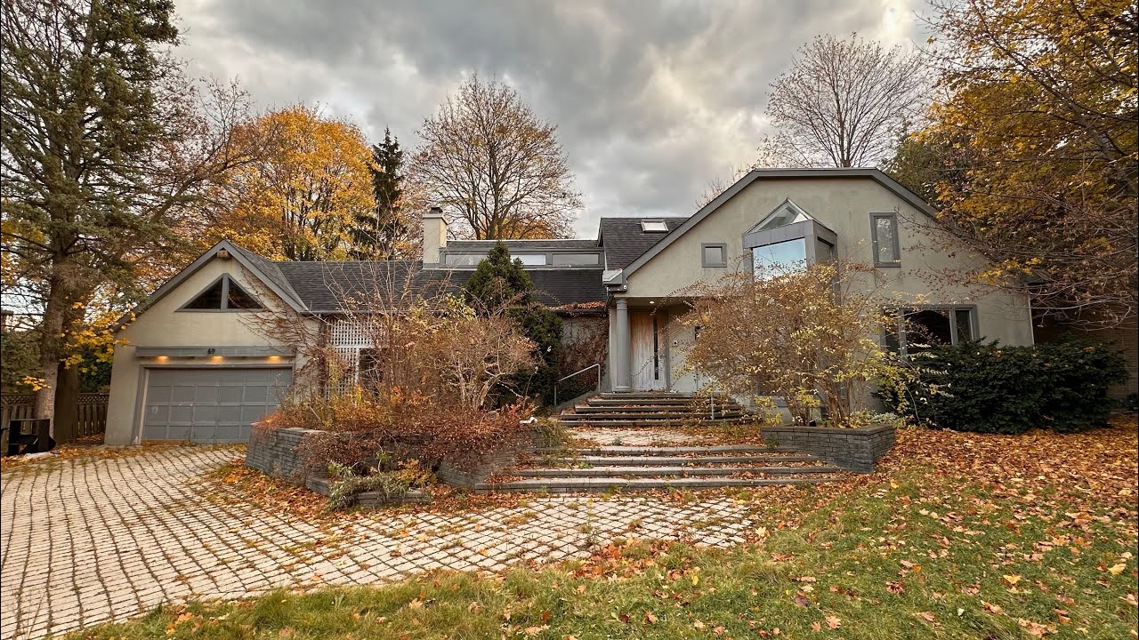 Billionaires ABANDONED 1984 Time Capsule Mansion FROZEN IN TIME ...