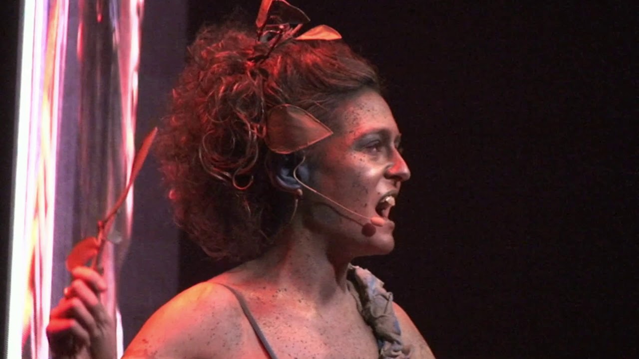Arte en TEDxComodoroRivadavia 2019 | Laura English ...