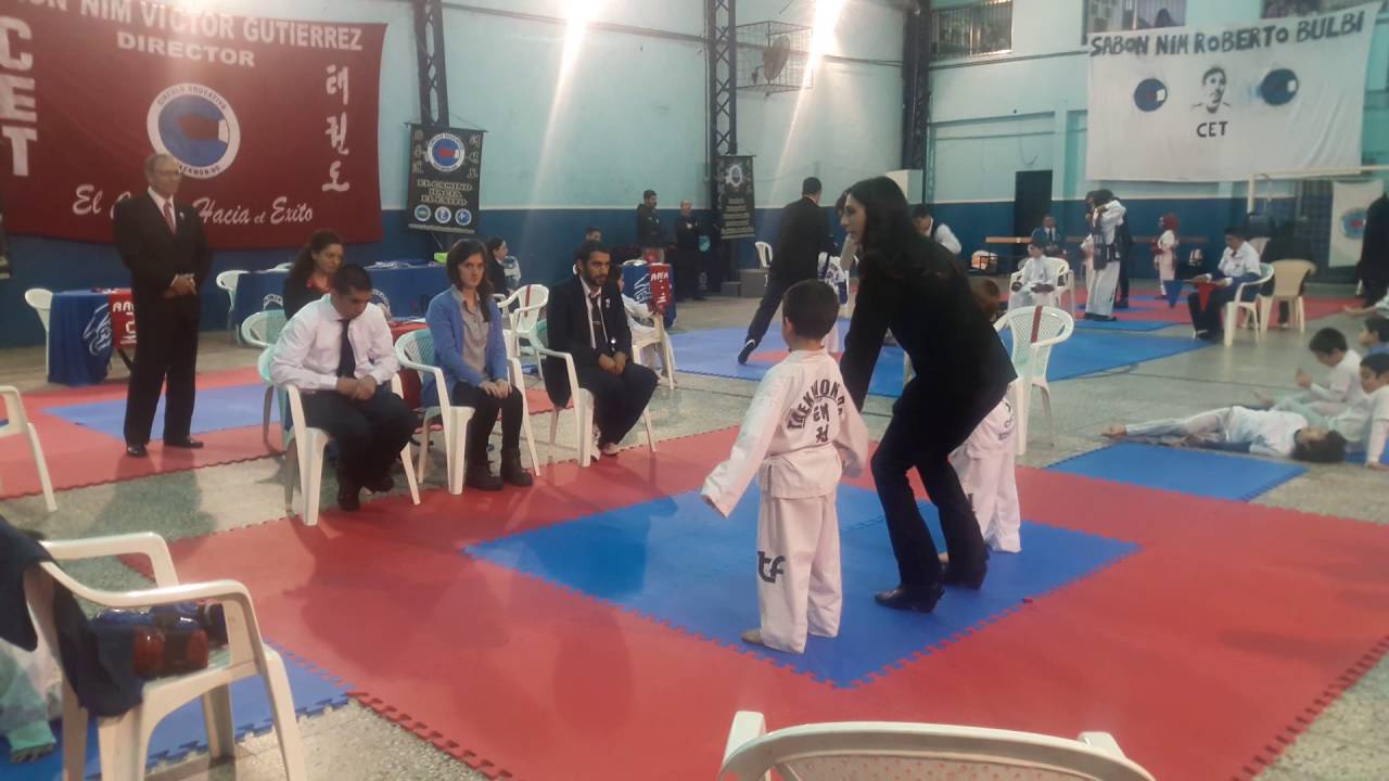 Forma básica taekwondo itf - YouTube
