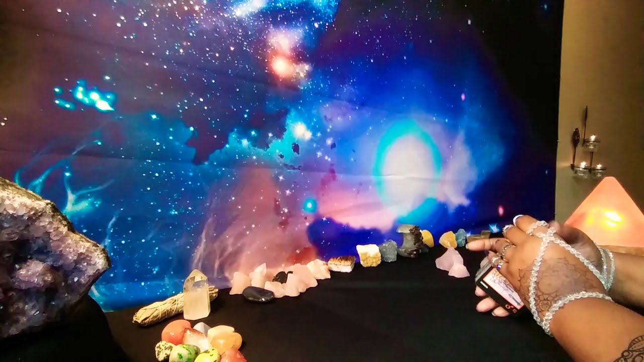 ARIES UR SINGLE HOTT & TOO FINE PEOPLE CANT HANDLE ALL THAT 🔥 WANNA LAY ...