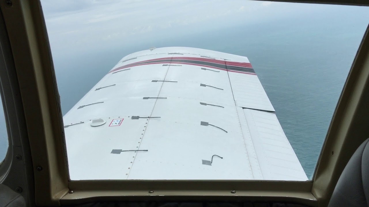 Tufted Wing During Stall - YouTube