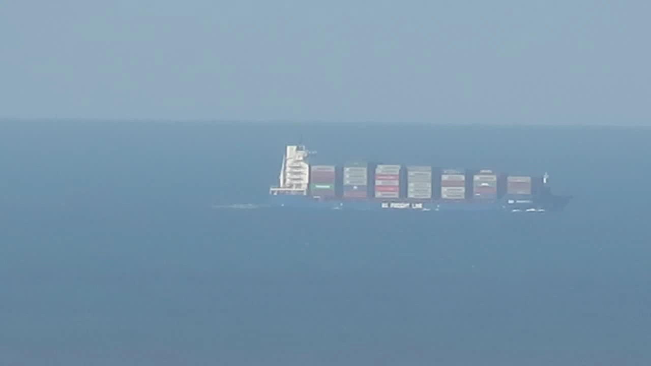 Container Ship BG DIAMOND. - YouTube