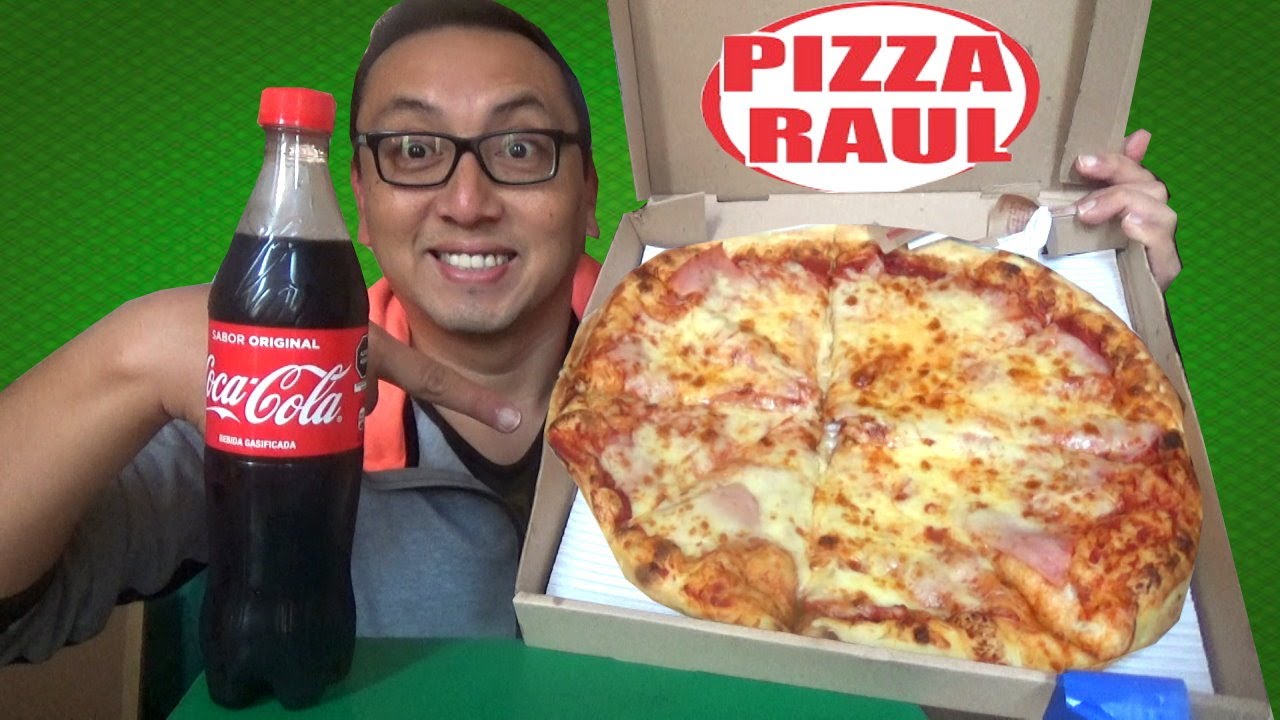 MI PRIMERA VEZ COMIENDO "PIZZA RAUL" - YouTube