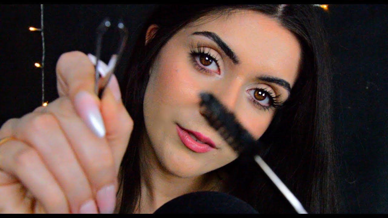 [ASMR] Doing Your Eyebrows W/ Personal Attention / Repeating "Pluck" - YouTube