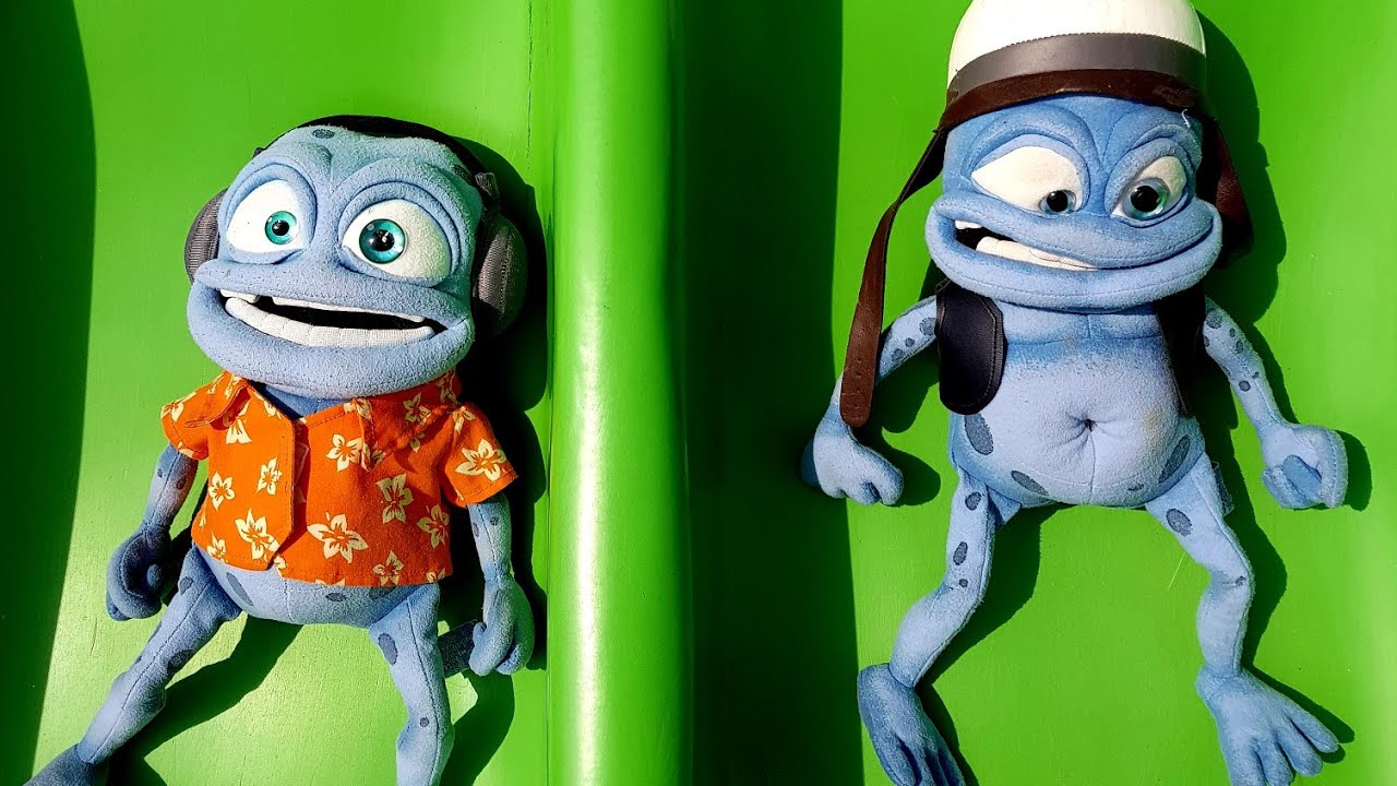 Crazy Frog Dj and Crazy Frog Axel Having Fun In Park - YouTube