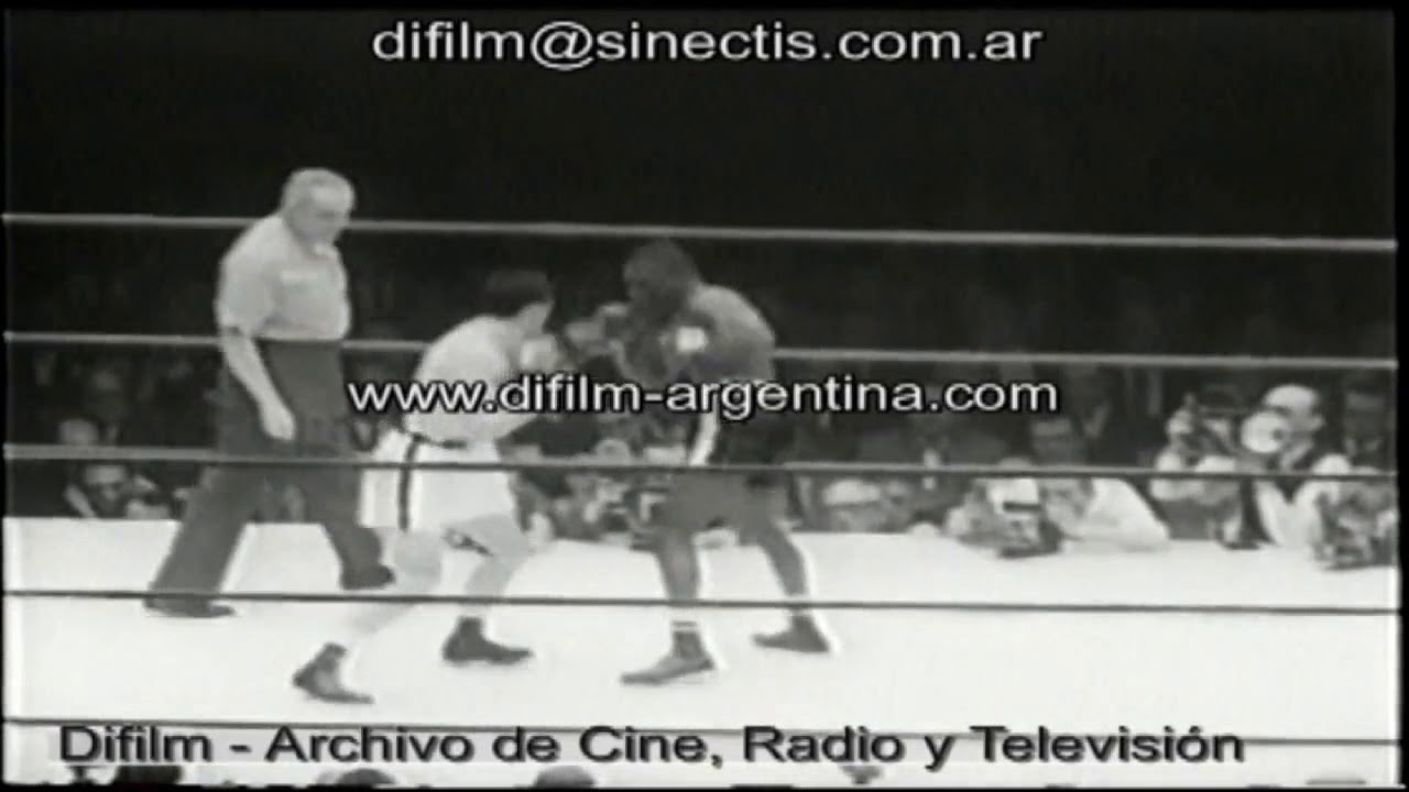 Boxing - Carmen Basilio vs. Johnny Saxton - 1955 FOOTAGE ARCHIVE - YouTube