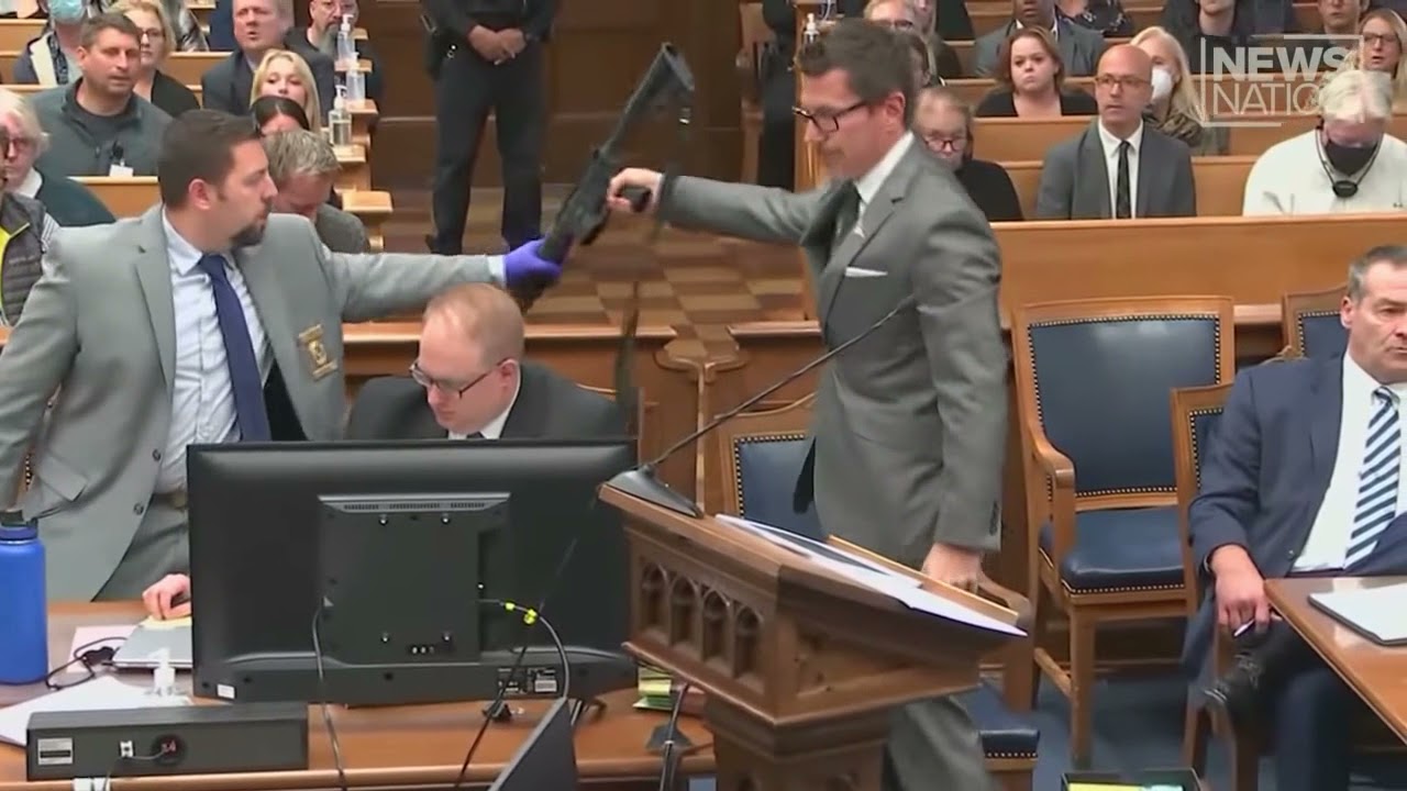 Assistant district attorney Thomas Binger makes his case in the Hans ...