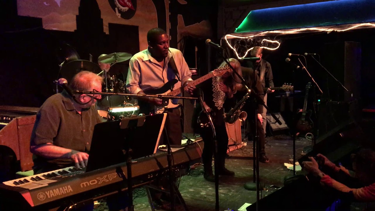 Who Nu Band FT: Dee Miller 2018 (MN)* LIVE* - YouTube