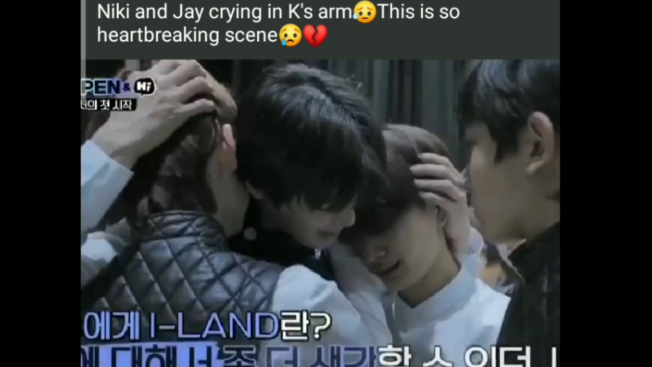 Jay and Niki crying in K's arm 😭😭😭 - YouTube