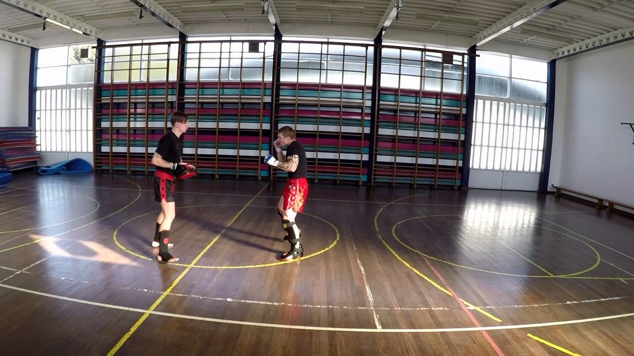 1-2-1 Session with FMA fighter Callum Shaw - YouTube
