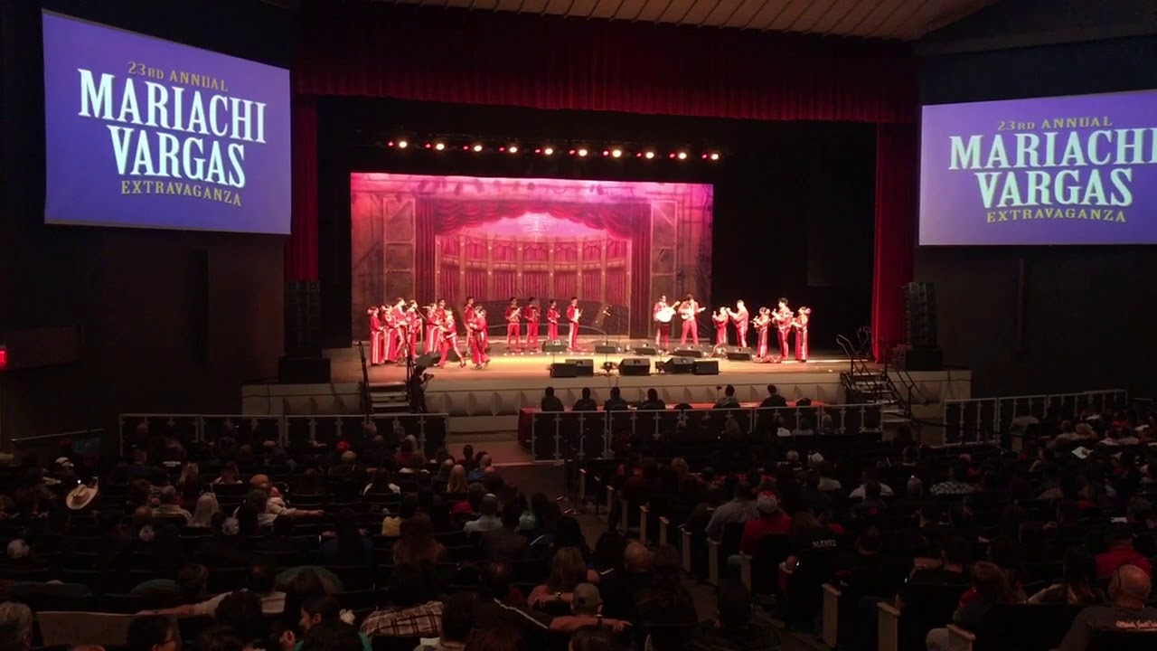 Fox Tech and ALA Varsity Mariachi Vargas Extravaganza 2017 - YouTube