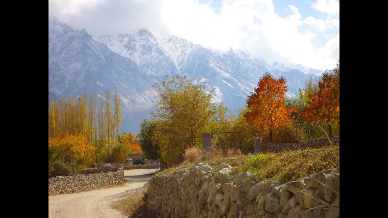 "🍁 Stunning Autumn in Hunza | A Paradise of Fall Colors 🍂" - YouTube