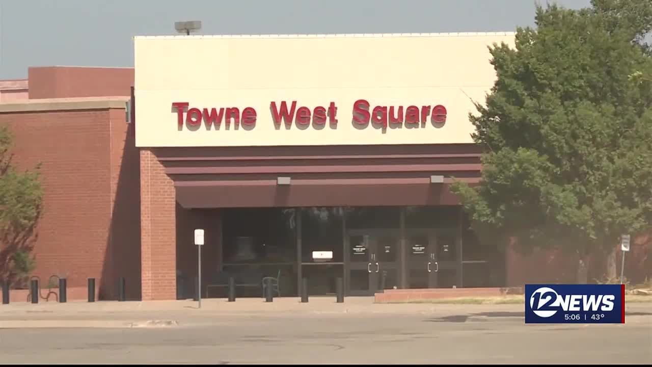 Towne West Square recevies another disconnnect notice - YouTube