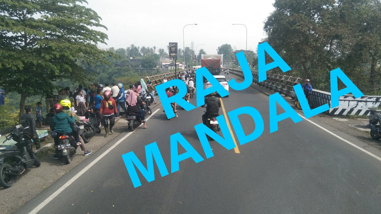 Jatuh ke jurang Rajamandala - YouTube