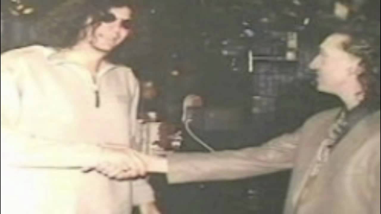 Richard Belzer Meets Elegant Elliot Offen [Part 2] - YouTube