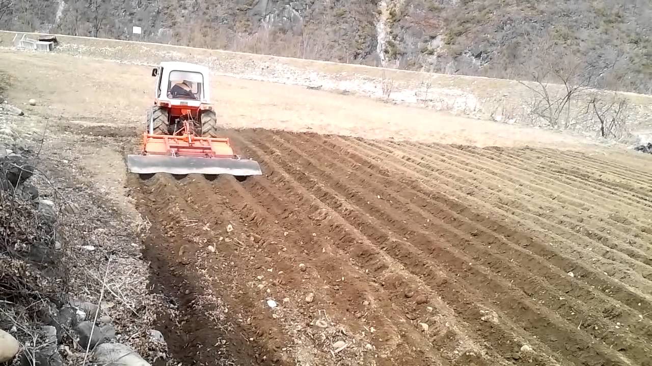 Create a levee along in a tractor (Turn to farming) - YouTube
