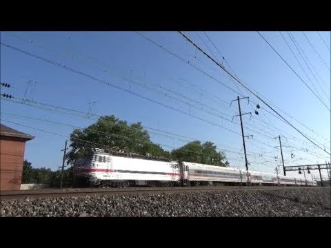 (HD) SEPTA ALP-44 At MorrisVille For The First Time Seeing On The NEC 8 ...